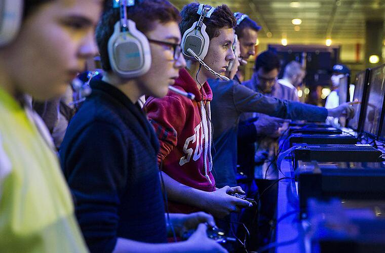 Gamer treffen sich in Berlin