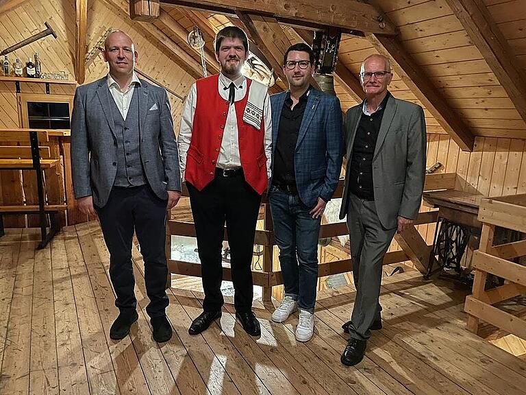 Die SVP Risch-Rotkreuz hat ihre Kandidatin und die Kandidaten für Gemeinderat und Kantonsrat ...