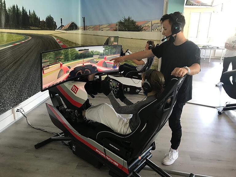 Der Sänger Remo Forrer hat zu einem besonderen Anlass eingeladen