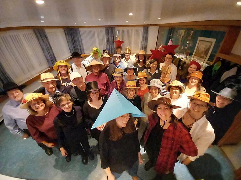 Generalversammlung mit Motto «Hut» vom Kirchenchor Ibach