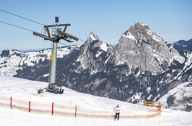 1854787_unfall-seilbahn-sesselbahn-skilift-fronalpstock-sessellift ...