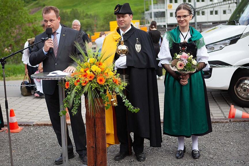 Georg Simmen lässt sich feiern