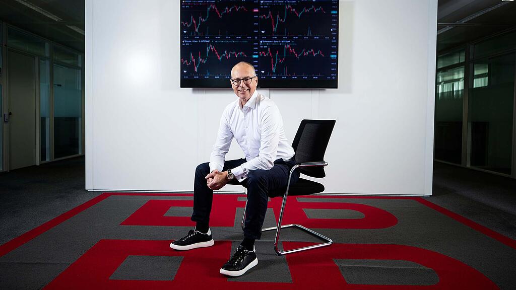 Bitcoin-Suisse-CEO Dirk Klee am Firmensitz in der Grafenau in Zug.