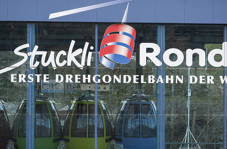 2279428_die-talstation-der-sattel-hochstuckli-bergbahn-archivaufnahme ...