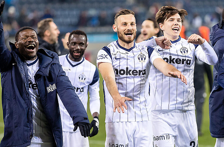 FCZ-Fans zünden im Bahnhof Luzern Petarden