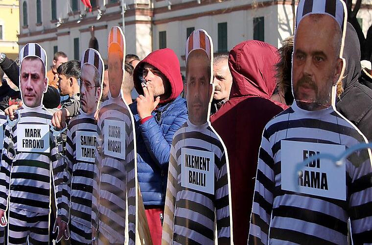 Proteste gegen Regierung in Albanien