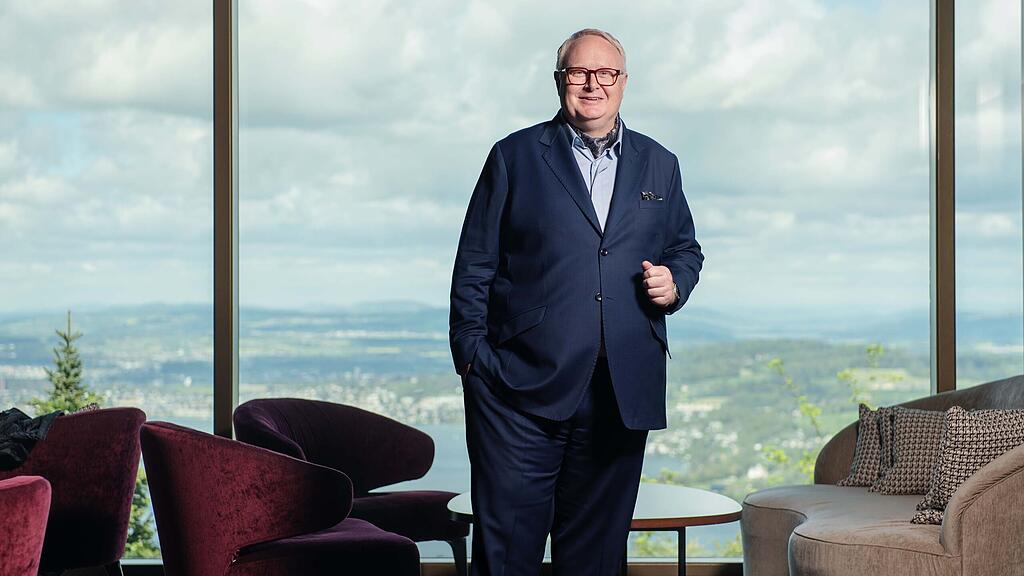 Der neue Managing Director Chris Franzen in der «Lakeview Bar» des ...