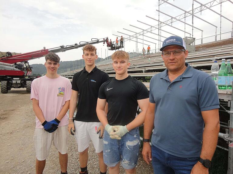 700 helfende Hände: Hier entsteht die Arena für das Innerschweizer ...