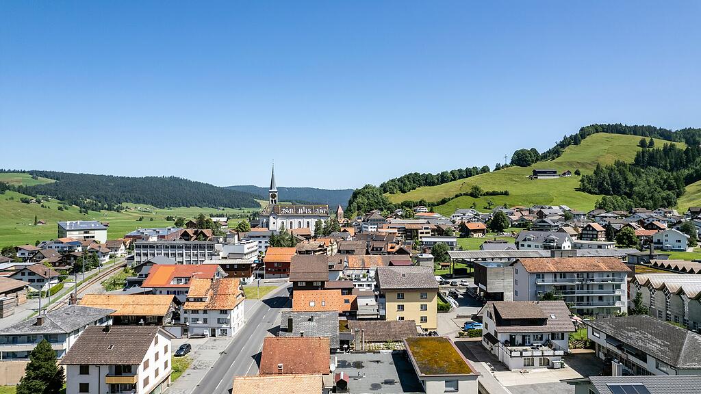 Das Dorf Rothenthurm.
