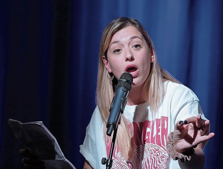 Lisa Christ: Ihr neues Programm ist ein Flirt mit dem Publikum ...