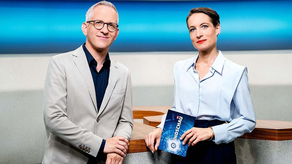 «Rundschau»-Moderator Gion-Duri Vincenz und Franziska Ramser, die ...